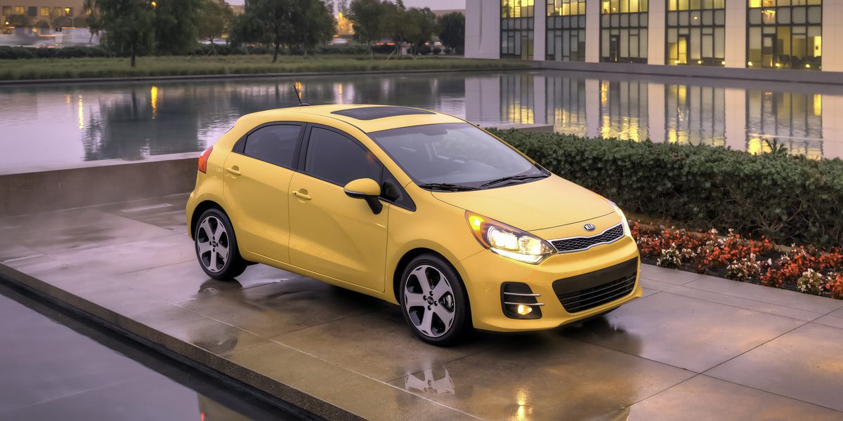 2016 Kia Rio | Consumer Guide Auto