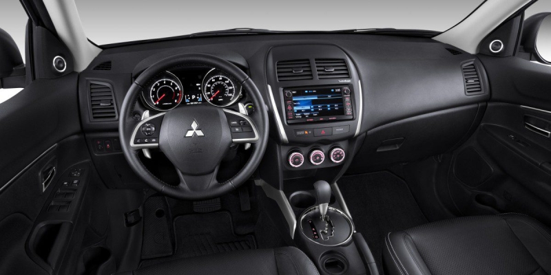 2014 Mitsubishi Outlander Sport | Consumer Guide Auto