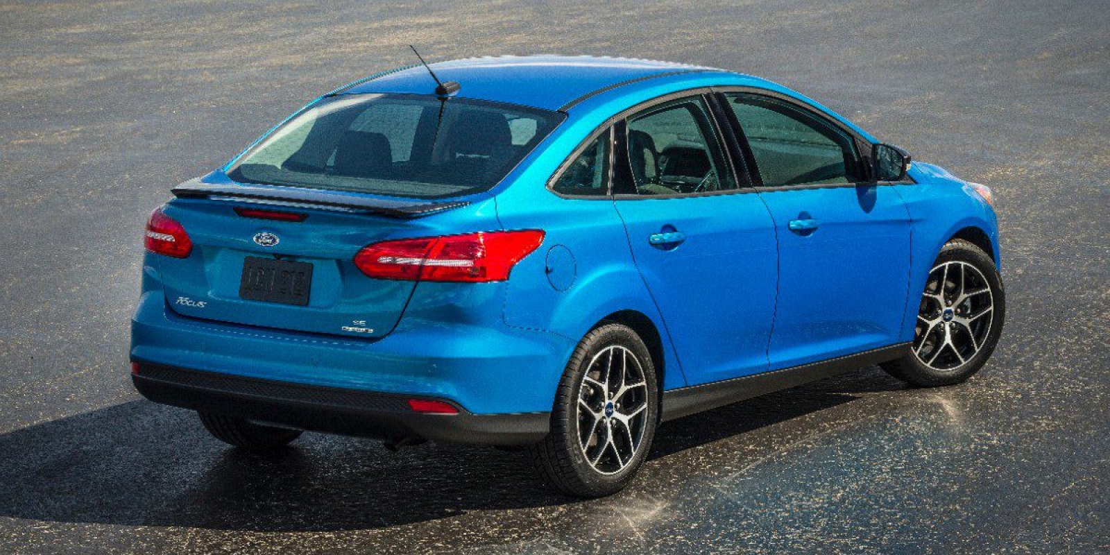 2016 Ford Focus | Consumer Guide Auto