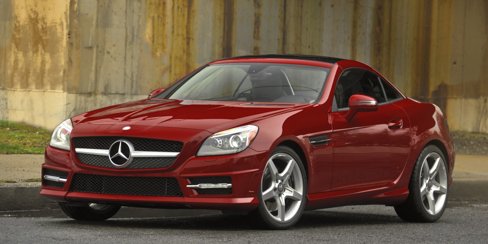 2016 Mercedes-Benz SLK-Class | Consumer Guide Auto