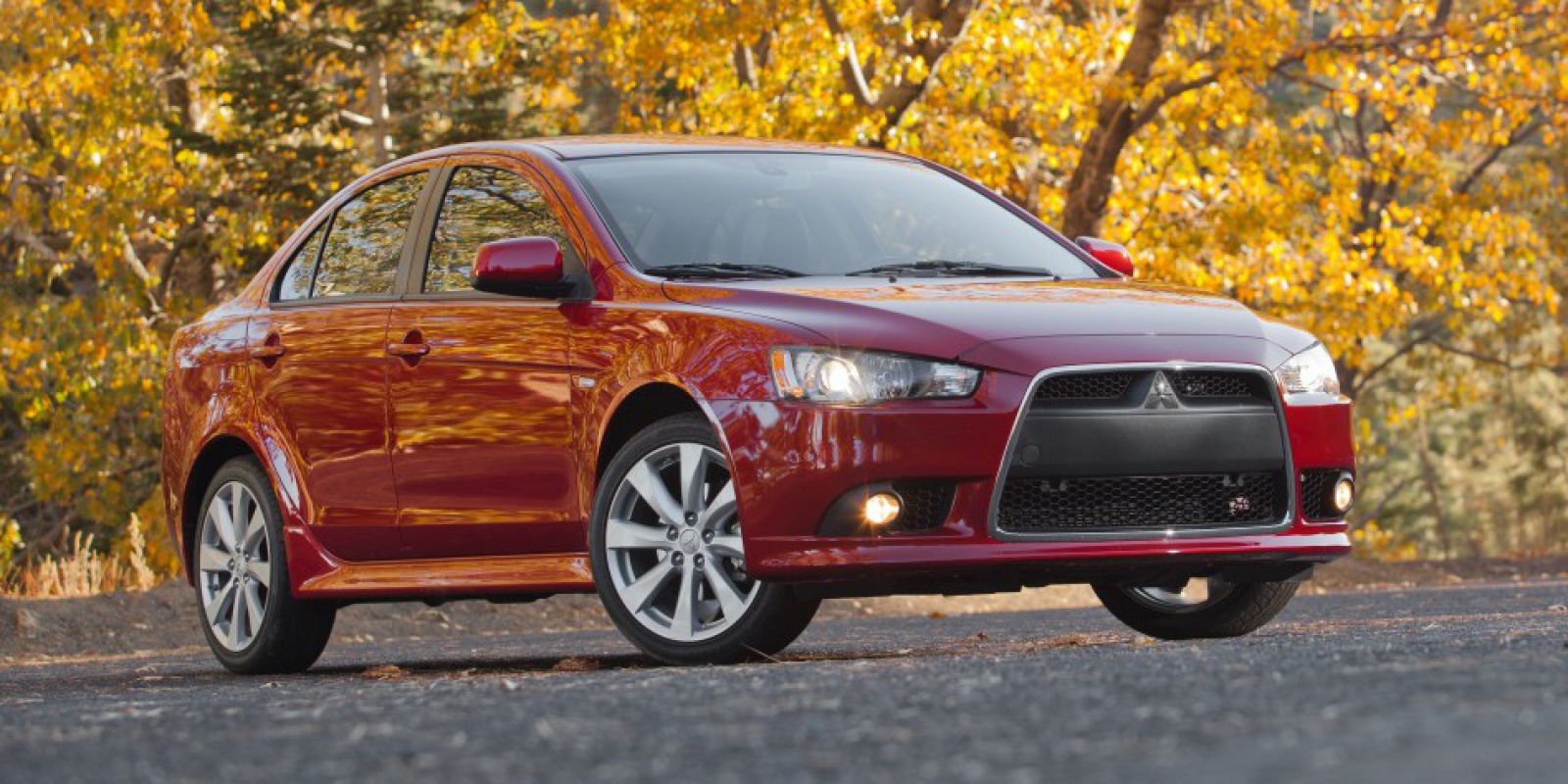 2014 Mitsubishi Lancer | Consumer Guide Auto