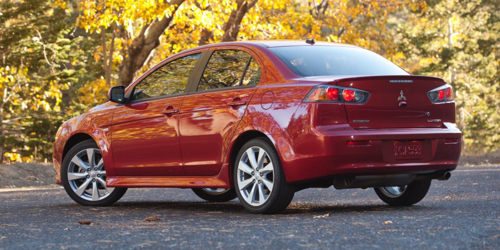 2014 Mitsubishi Lancer | Consumer Guide Auto