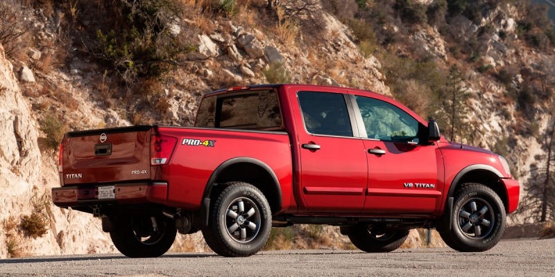 2015 Nissan Titan | Consumer Guide Auto