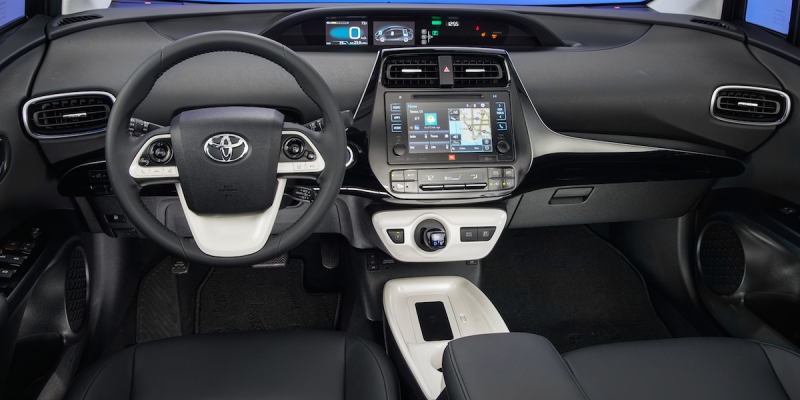 2018 Toyota Prius | Consumer Guide Auto