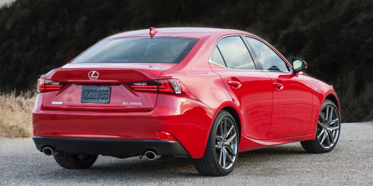 2016 Lexus IS | Consumer Guide Auto