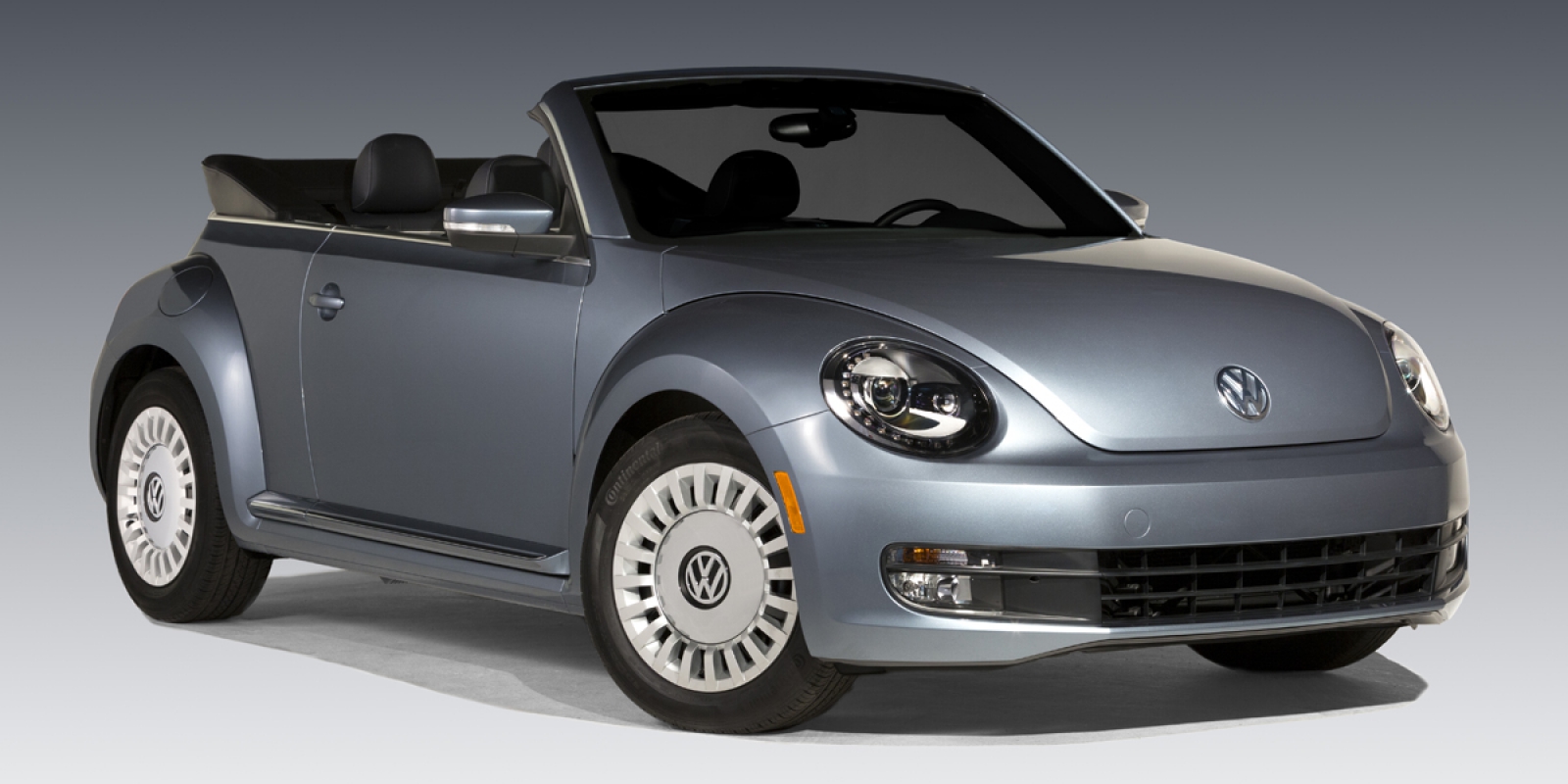 2016 Volkswagen Beetle | Consumer Guide Auto