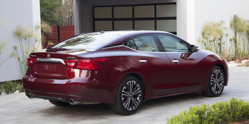 2018 Nissan Maxima | Consumer Guide Auto