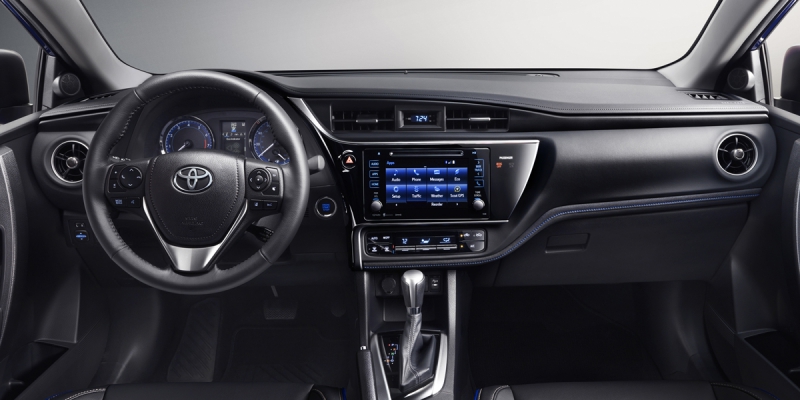 2017 Toyota Corolla | Consumer Guide Auto