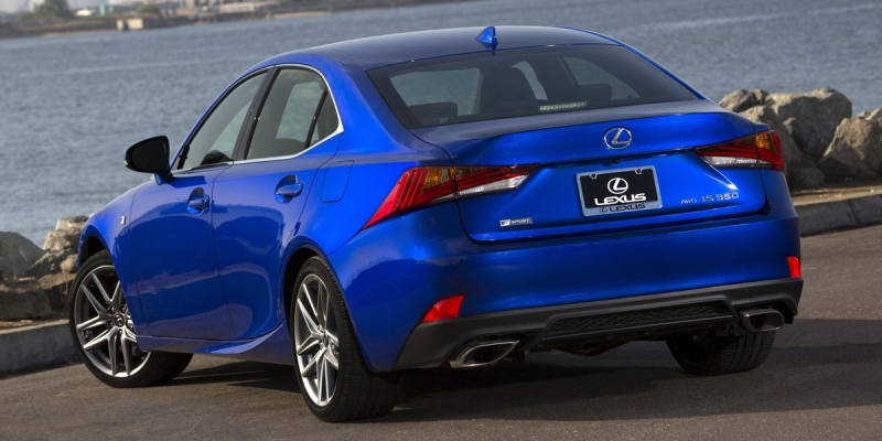 2018 Lexus IS | Consumer Guide Auto