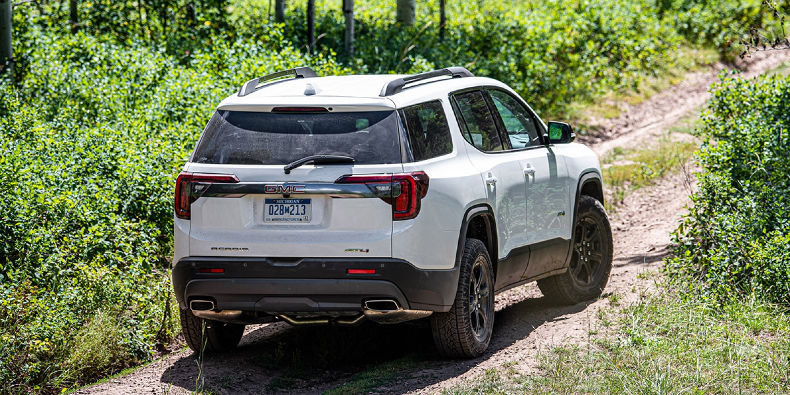 2022 GMC Acadia | Consumer Guide Auto