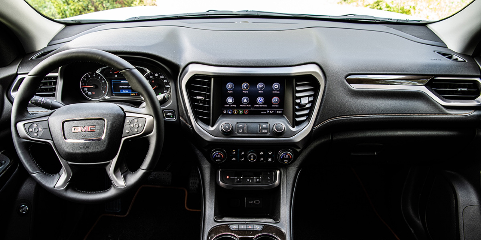 2022 GMC Acadia | Consumer Guide Auto