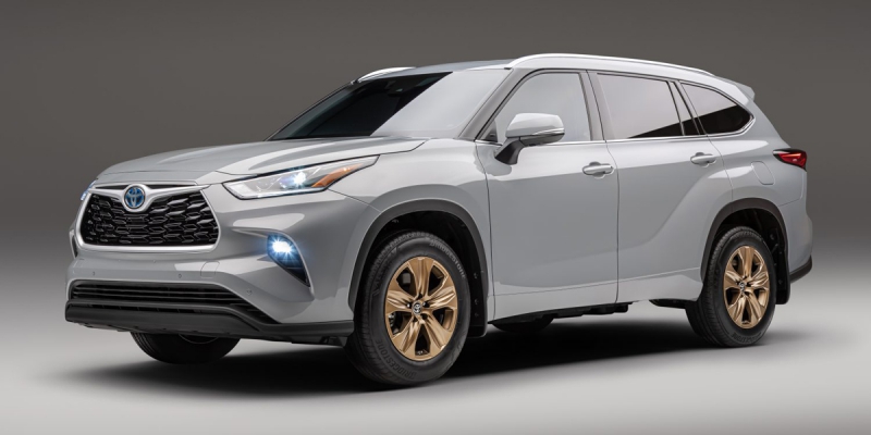 2022 Toyota Highlander | Consumer Guide Auto