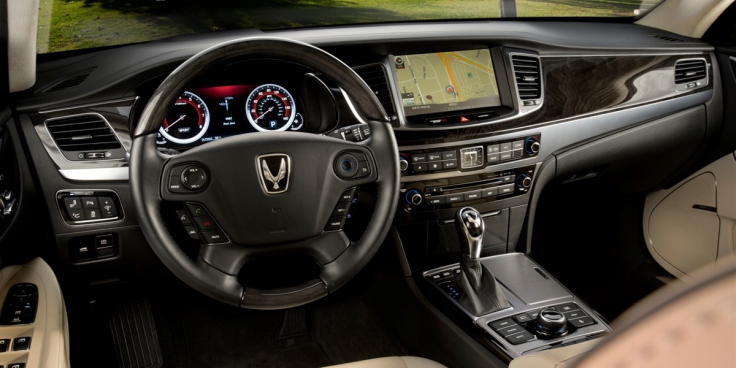 2016 Hyundai Equus | Consumer Guide Auto