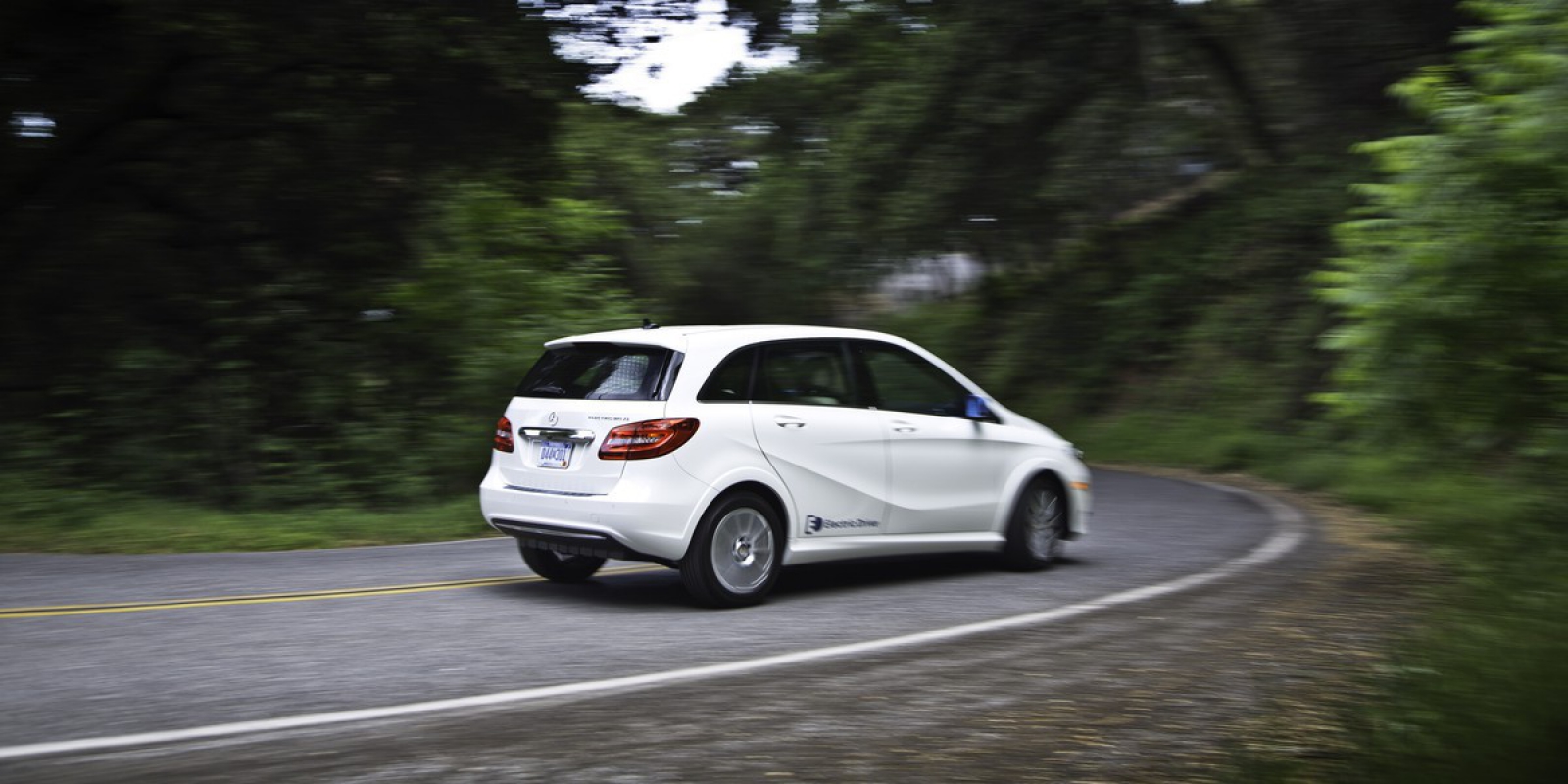 2016 Mercedes-Benz B-Class Electric Drive | Consumer Guide Auto