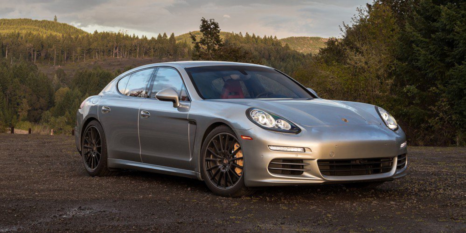 2014 Porsche Panamera | Consumer Guide Auto
