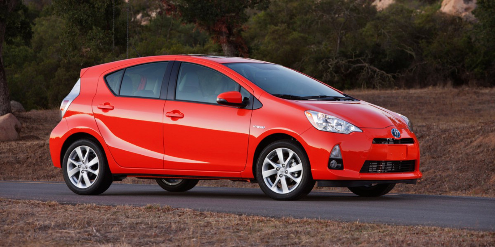 2014 Toyota Prius c | Consumer Guide Auto