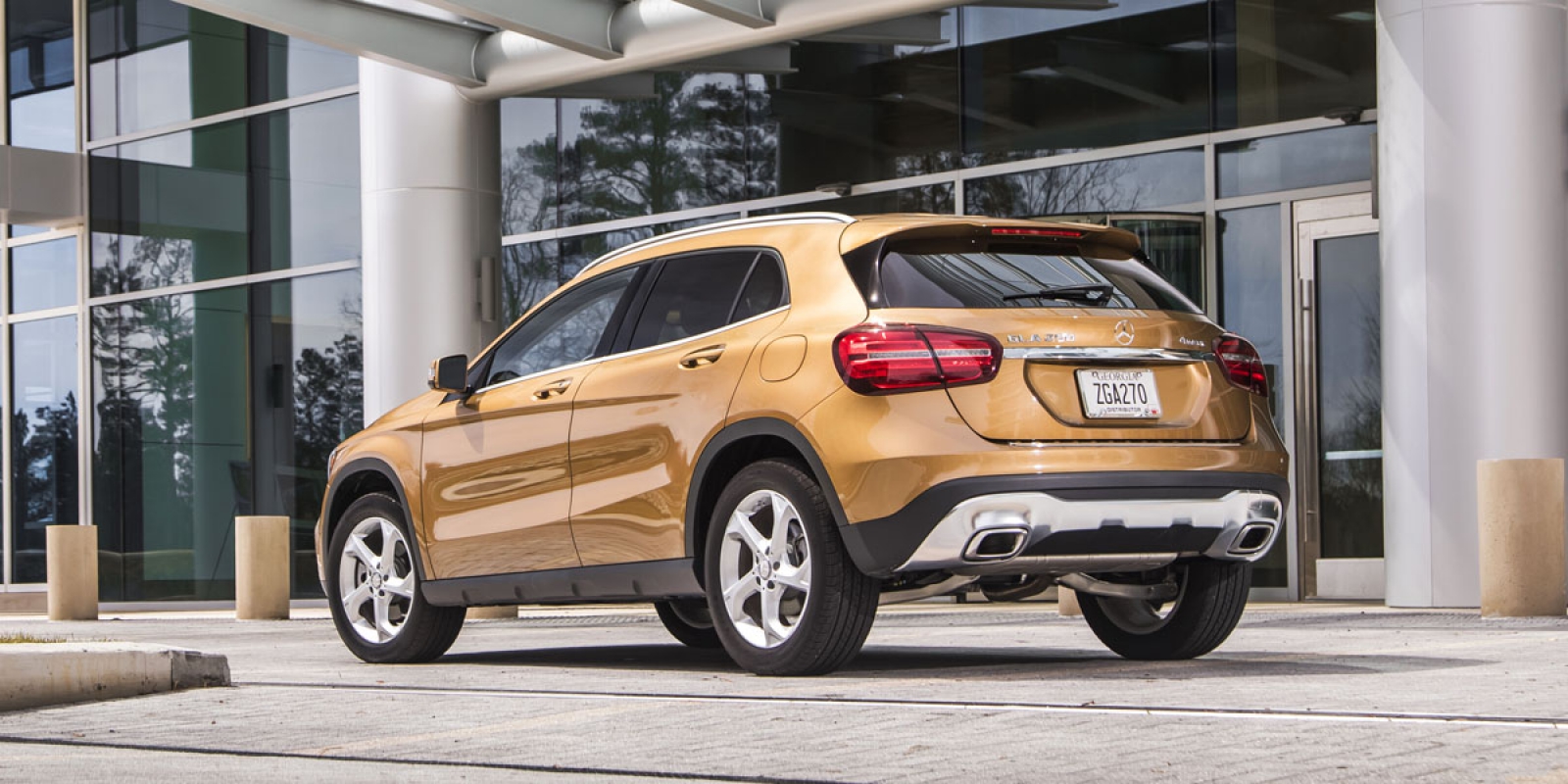 2018 Mercedes-Benz GLA-Class | Consumer Guide Auto