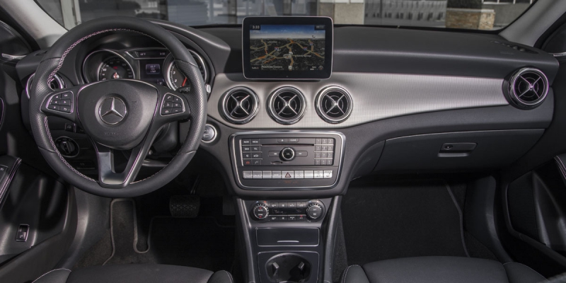 2018 Mercedes-Benz GLA-Class | Consumer Guide Auto