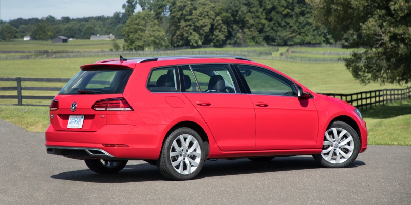 2019 Volkswagen Golf SportWagen | Consumer Guide Auto