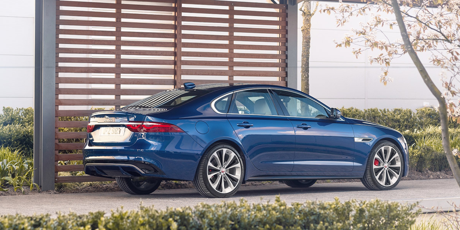 2021 Jaguar XF | Consumer Guide Auto