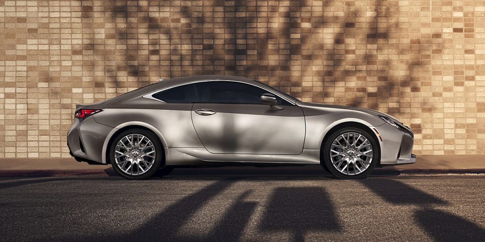2019 Lexus RC | Consumer Guide Auto