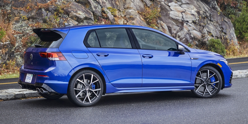 2022 Volkswagen Golf R | Consumer Guide Auto